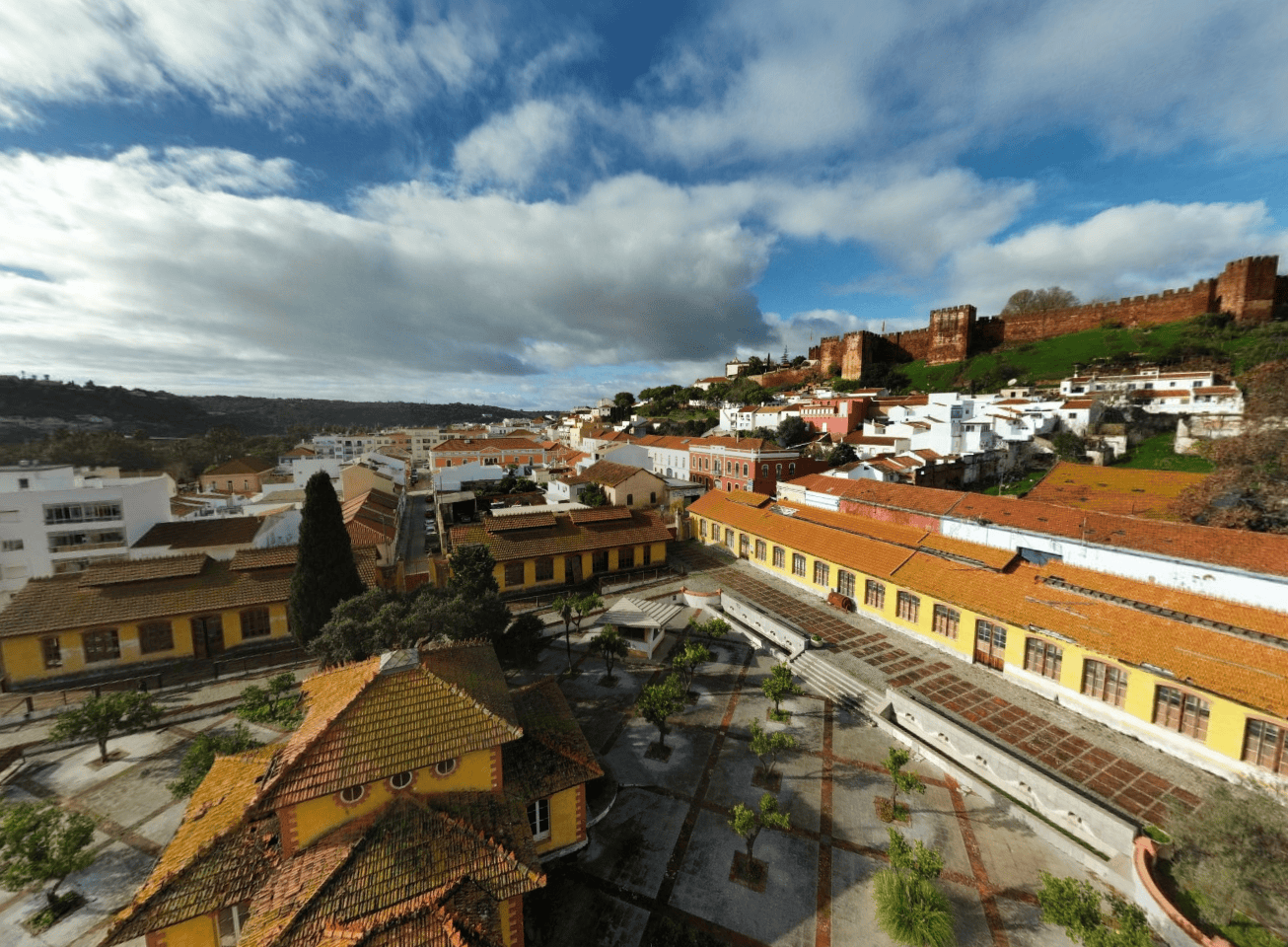 Architecture Rooted in Algarve Identity